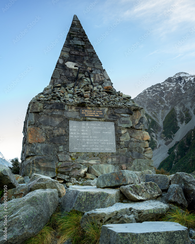 Memorial to climbers who died on Mount Cook, at White Horse Hill in ...