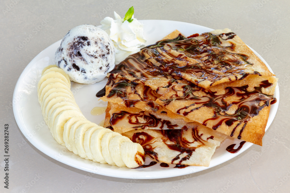 Crispy homemade roti - flat bread - thai halal dessert Stock Photo ...