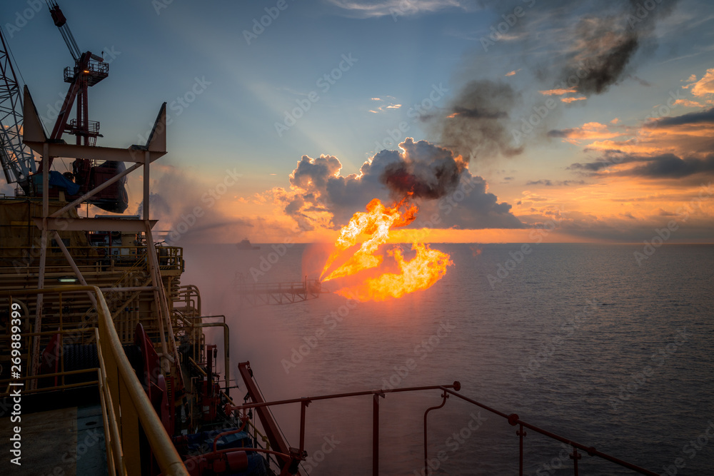 Well testing operation (flaring) of an oil and gas drilling rig ...