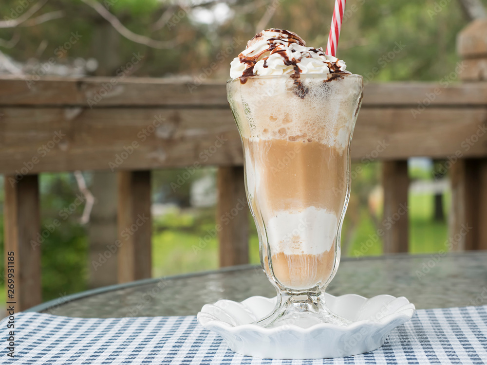 Root Beer Float On Outside Patio Horiz Stock Photo | Adobe Stock