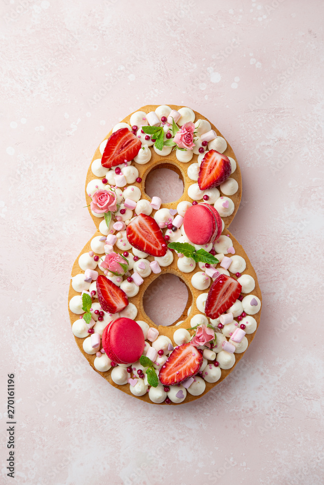 Number 8 naked honey cake for Birthday Stock Photo | Adobe Stock