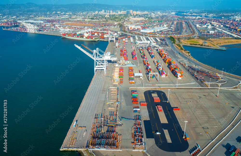 Oakland Harbor port terminal with shipping containers and cranes Stock ...