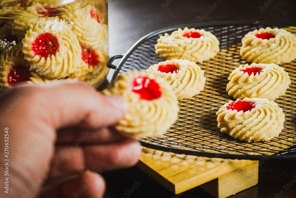 Kuih Semperit is a Malaysian traditional cookie, traditionally served ...
