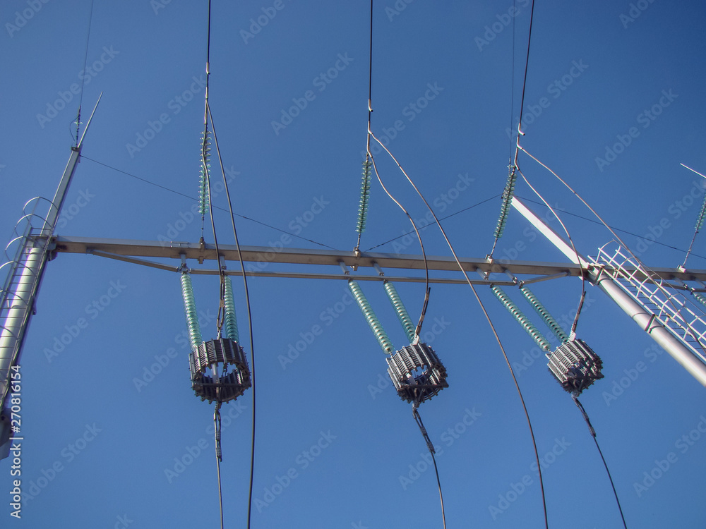 A line trap (high-frequency stopper) is a maintenance-free parallel ...