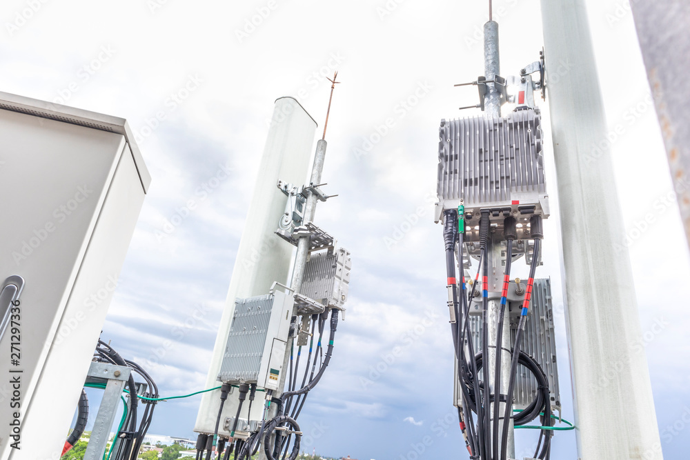 5G smart mobile telephone radio network antenna base station ...