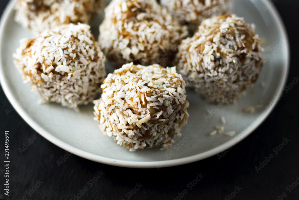 vegetarian raw healthy diet no bake candies dessert sweets without ...