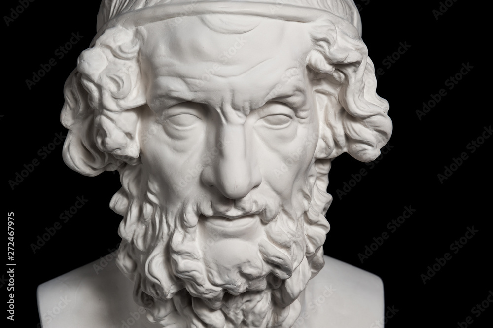 Foto de Gypsum copy of ancient statue Homer head isolated on black ...