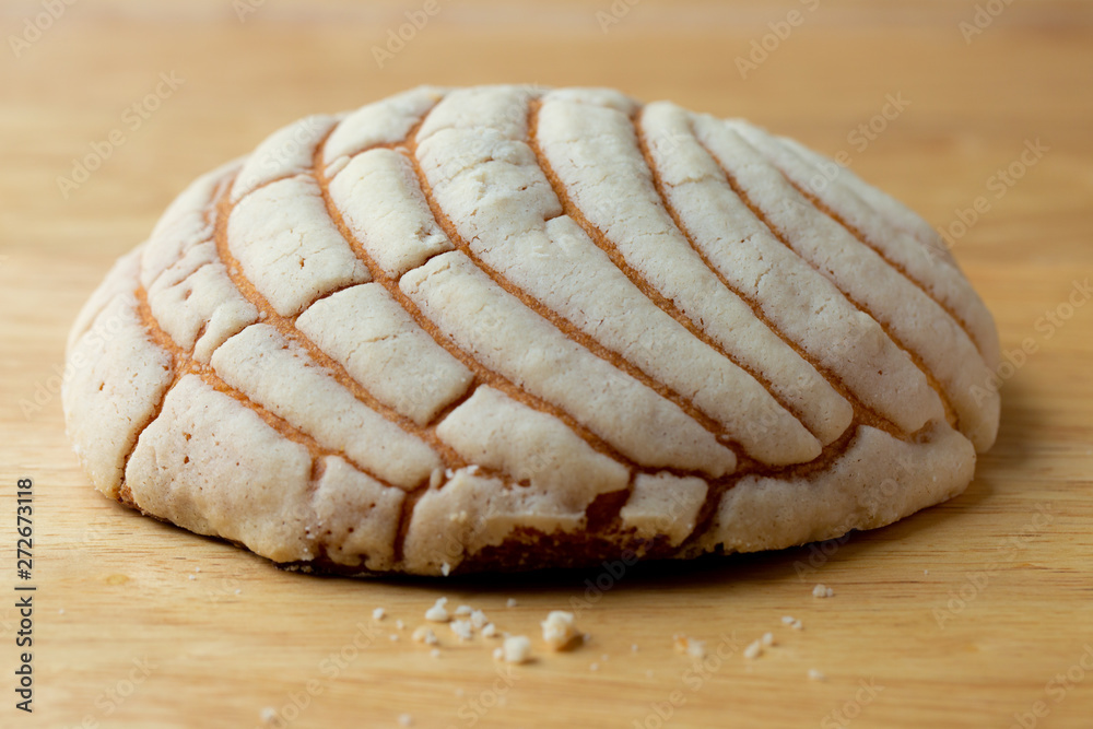 Pan Dulce Mexicano Concha de Vainilla Tabla de madera Stock Photo ...