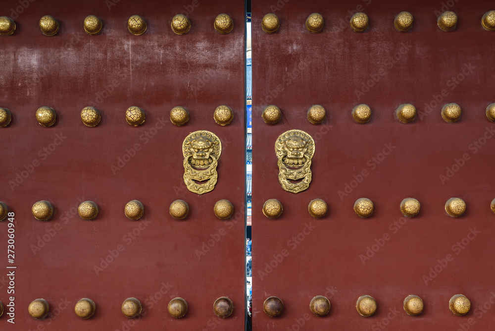 Red gateway in front of Hall of Prayer for Good Harvests in Temple of ...