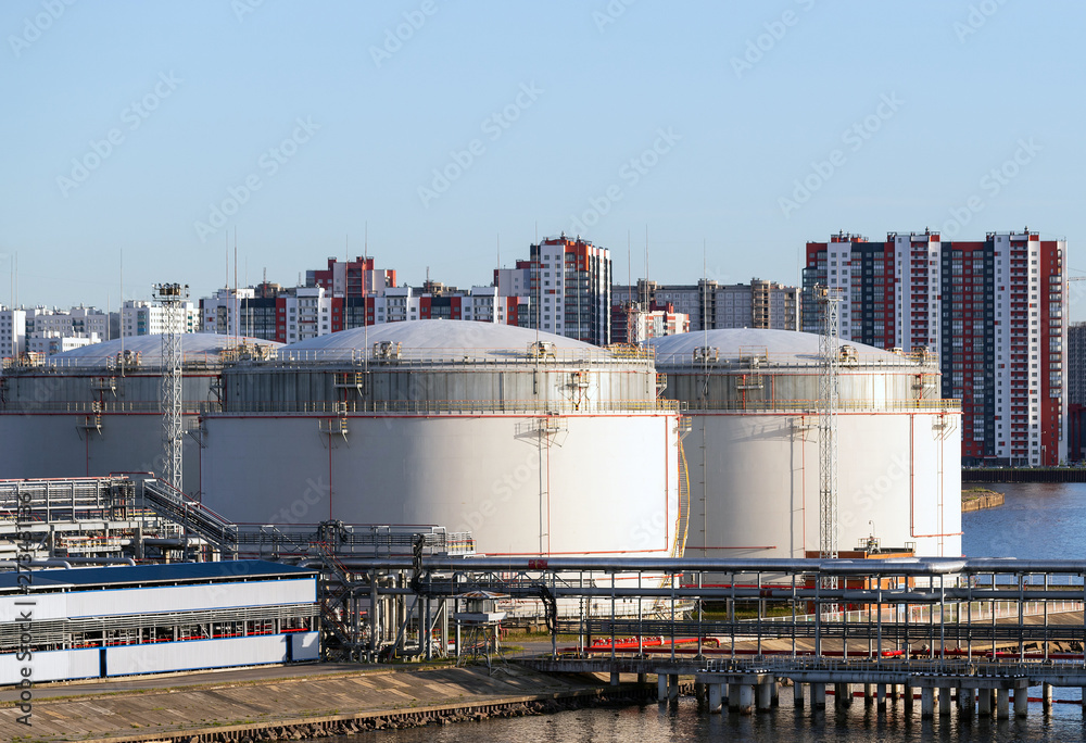 St. Petersburg port in Russia, gas storage tank oil storage tank ...