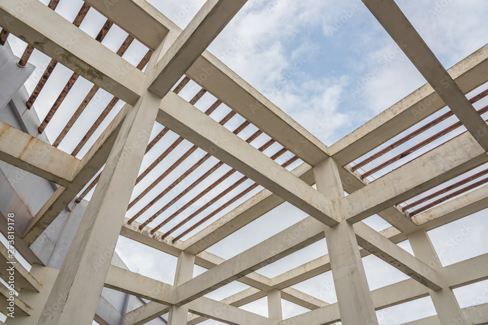 Urban modern high-rise building roof cement column beam and steel pipe ...