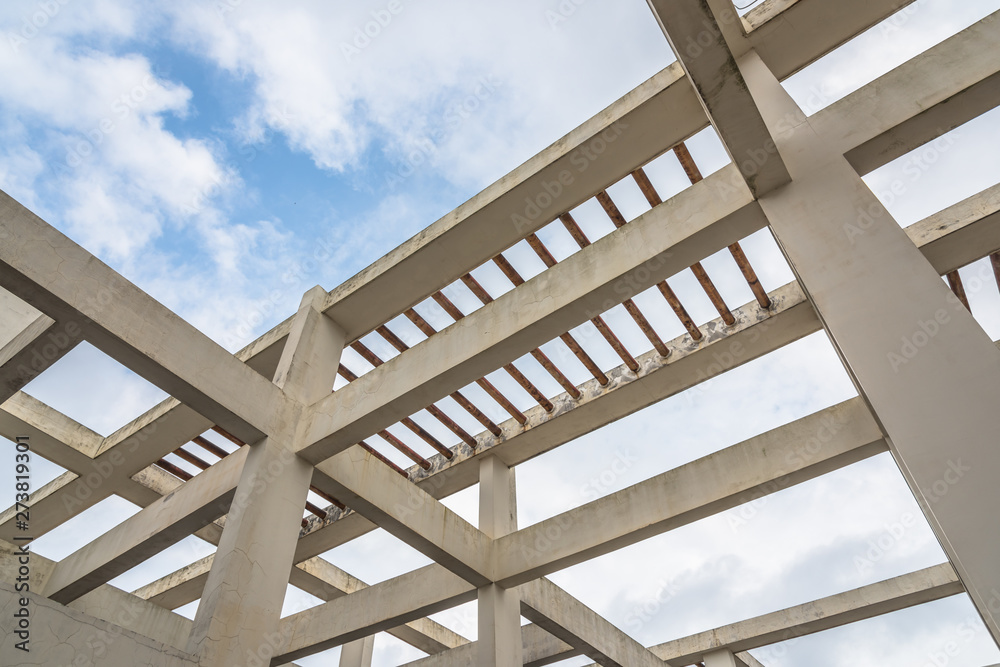 Urban modern high-rise building roof cement column beam and steel pipe ...