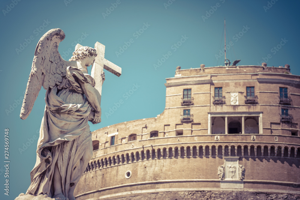 Statue of Angel on a bridge at the Castel Sant'Angelo, Rome, Italy ...