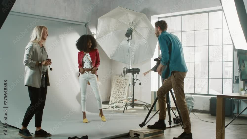 Wideo Stock: Behind the Scenes on Photo Shoot: Beautiful Black Model ...