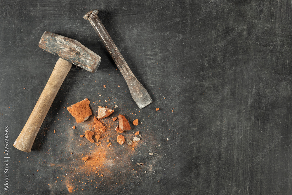 Mallet and chisel. Basic tools to demolish and repair Stock Photo ...