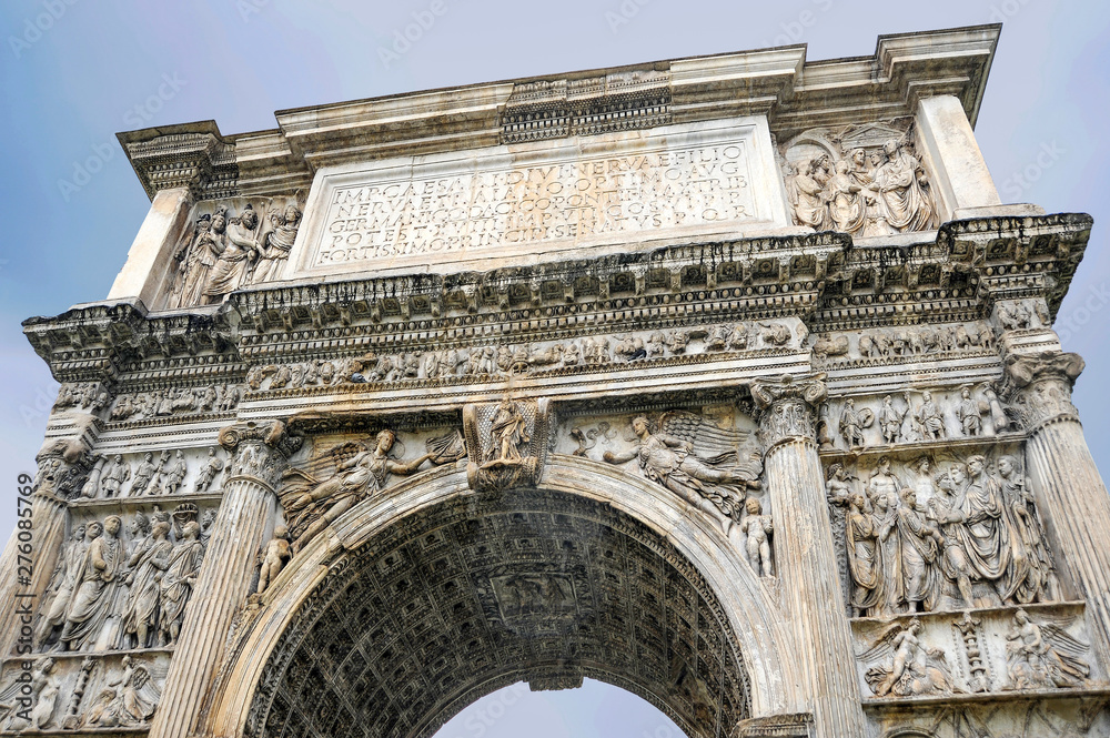 The well-preserved triumphal arch of the Roman Empire is a unique ...