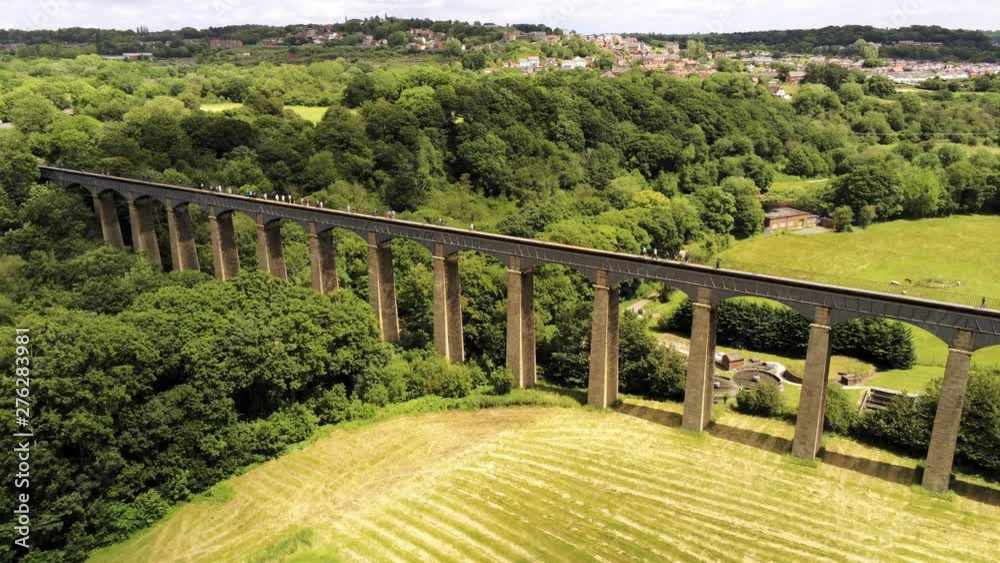 Pontcysyllte Aqueduct arch bridge canal waterway crossing. Descending ...