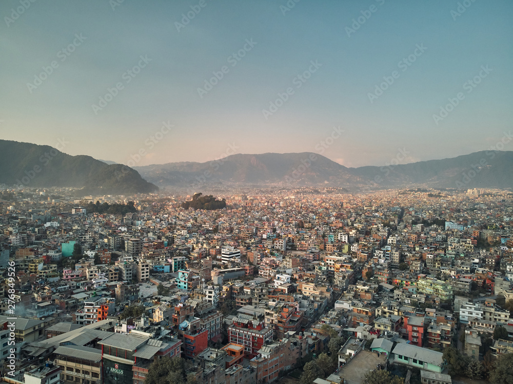 Foto de Aerial view of Thamel, a commercial neighborhood in Kathmandu ...