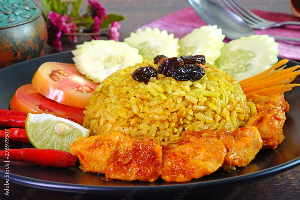 Briyani rice with Sweet spicy chicken curry (Nasi Briyani dengan Ayam ...