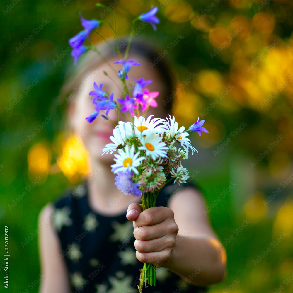 Little Girl Flower Bunch Wallpaper Hd | Best Flower Site
