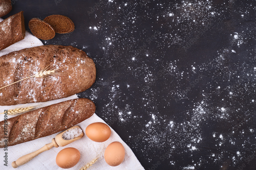 Bread border on wood with copy space background. Brown and white whole ...