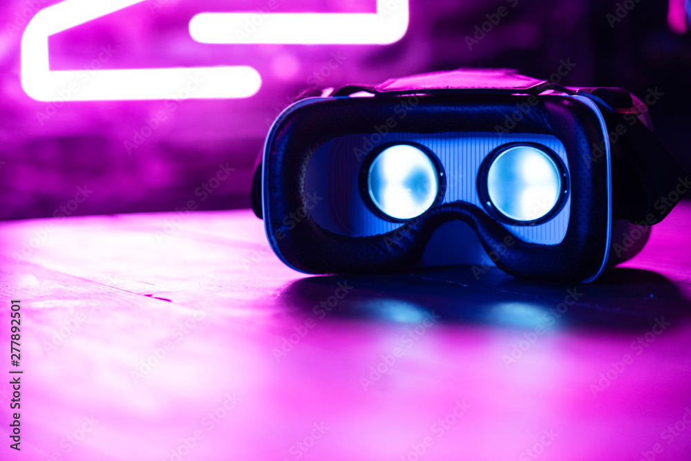 VR 3d 360 headset glasses goggles lenses in futuristic purple pink neon ...