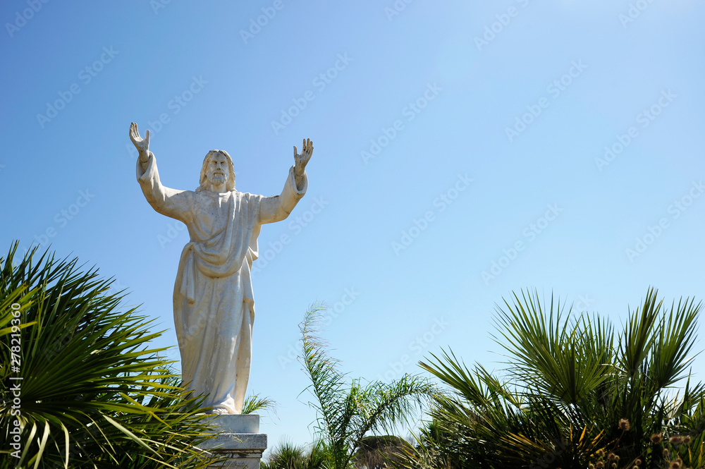 Cristo Redentor statue (Christ the Redeemer Statue). Similar to the ...