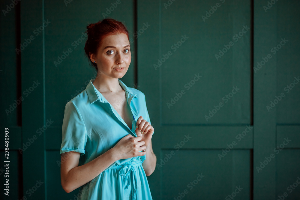 Sexy Redhead Girl Unbuttons Her Dress Flirts Seduces Foto De Stock