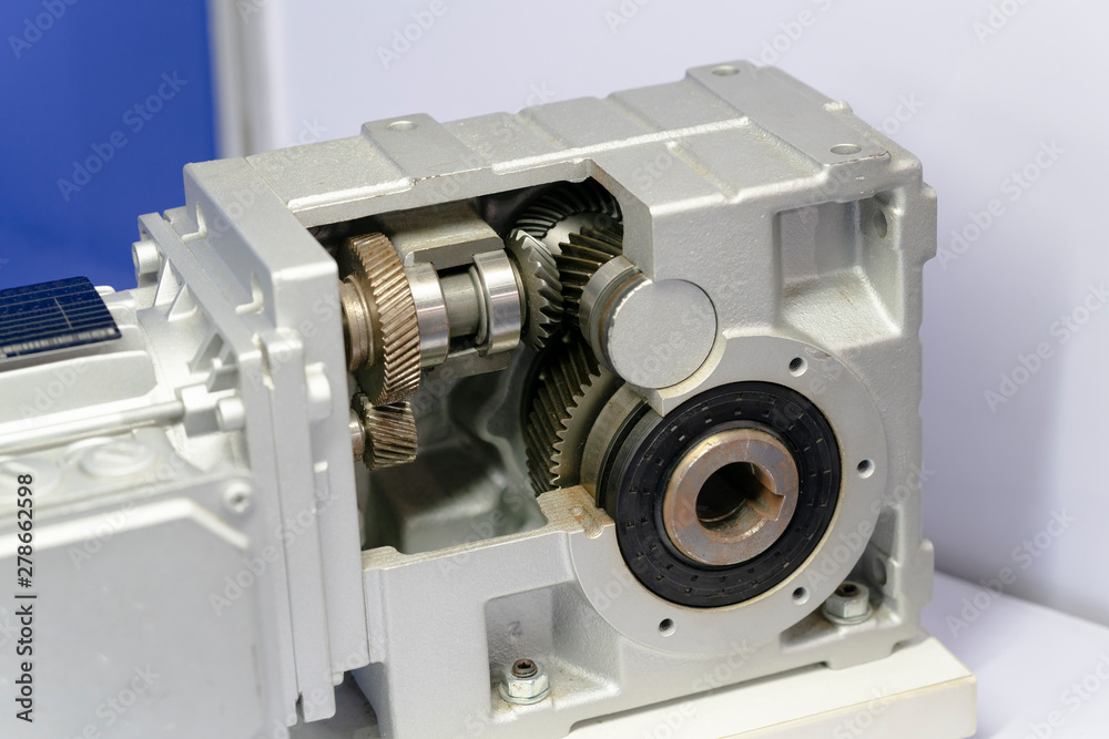 Gear box for increase and reduce speed. precision gear box assembly ...