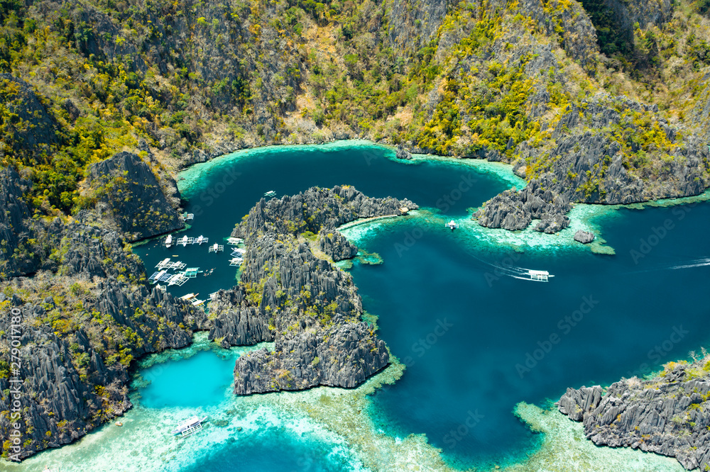 Aerial view of beautiful lagoons and limestone cliffs of Coron, Palawan ...