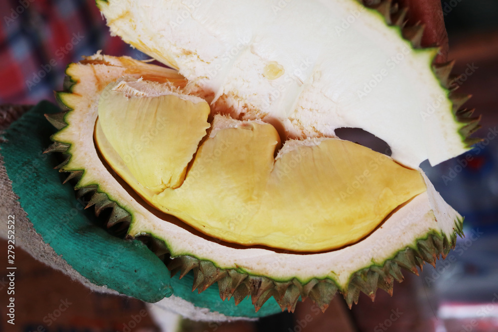 Taste of Thailand , "Durian" considered to be the "King of Thai Fruits ...