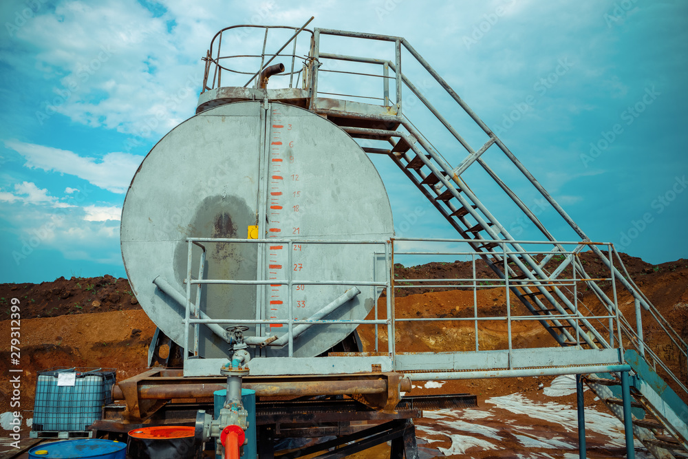 Modern tank and pipeline chemistry factory with large shine tanks for ...