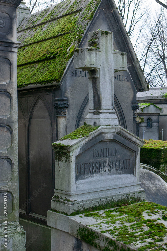 Père Lachaise Cemetery Paris France. Thombstone. Graveyard Stock Photo | Adobe Stock