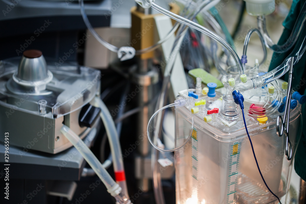 cardiotomy reservoir of oxygenator is a part of heart lung machine ...