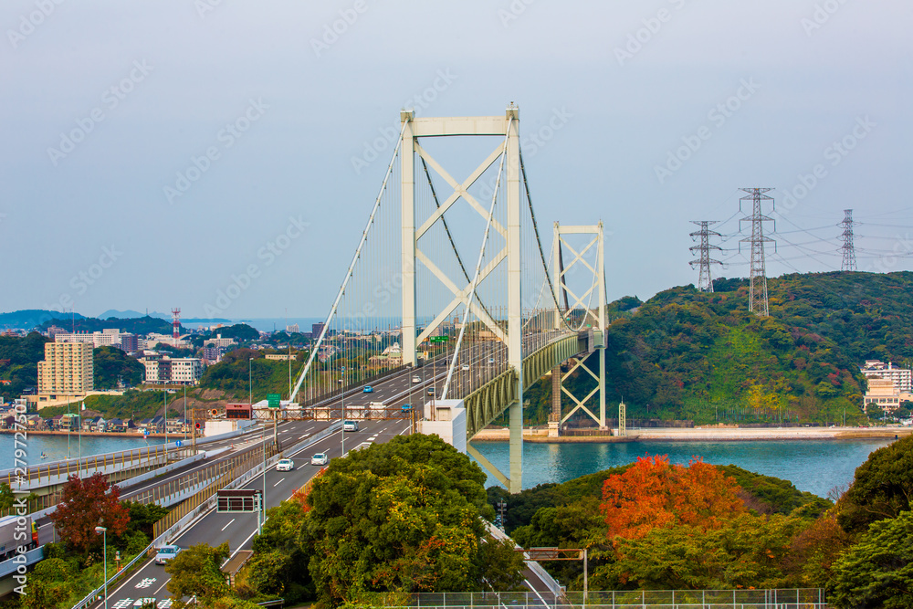 Fotka „Kanmon strait and Kanmonkyo Bridge:Kanmonkyo Bridge connects ...