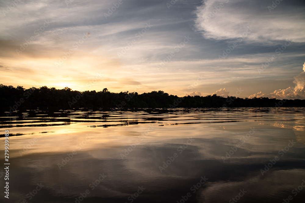 Atardecer en el rio Inirida en Puerto Inirida-Guainia_Colombia Stock ...