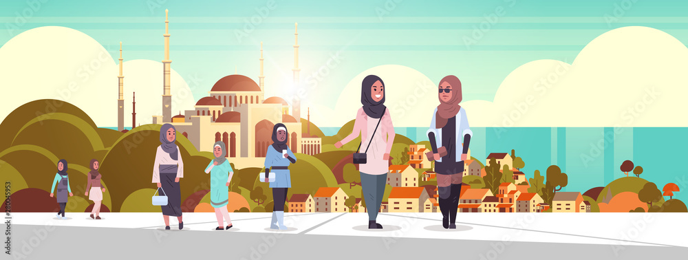 arabic people walking outdoor arab women wearing traditional clothes ...