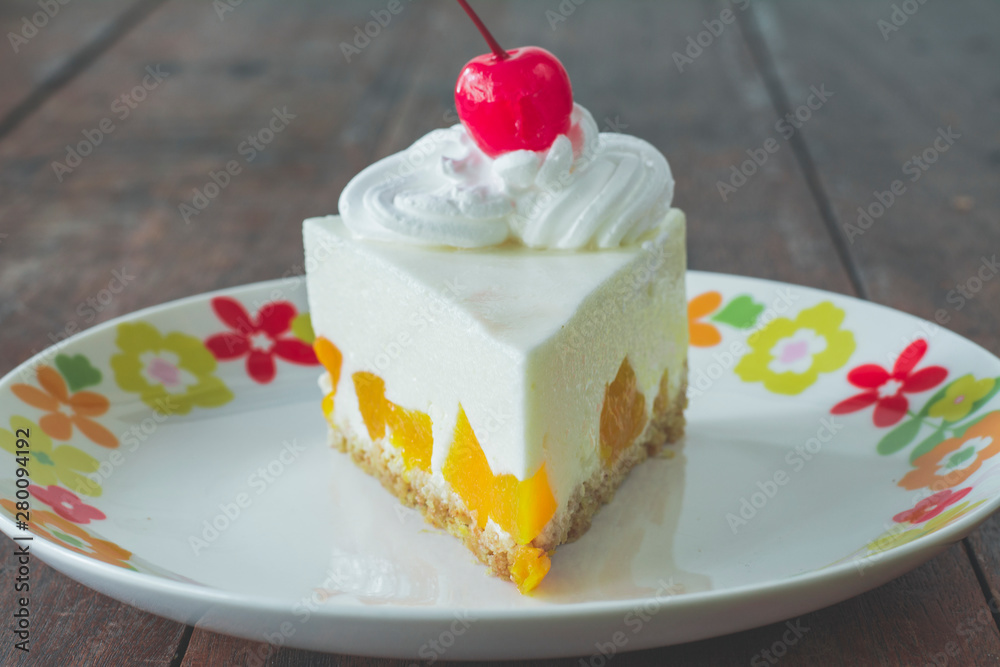 pastel de mango Stock Photo | Adobe Stock