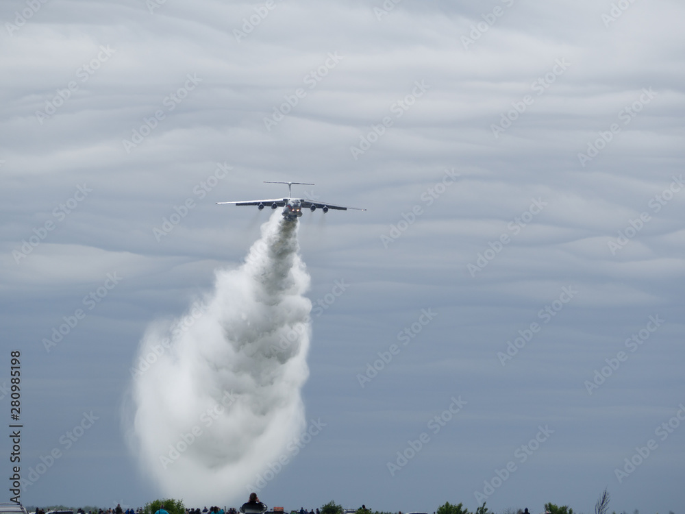 water bombing Ilyushin Il-76 MD military and civilian cargo transport ...