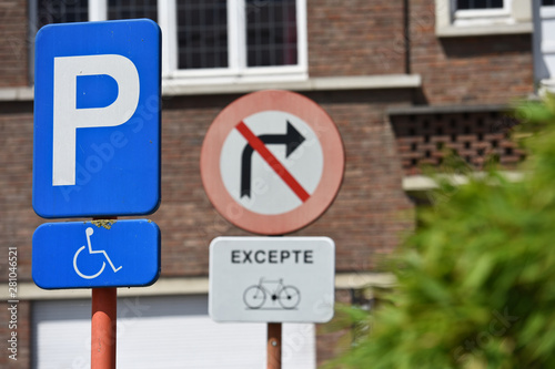 panneaux signaux route routier permis conduire voiture mobilite ...