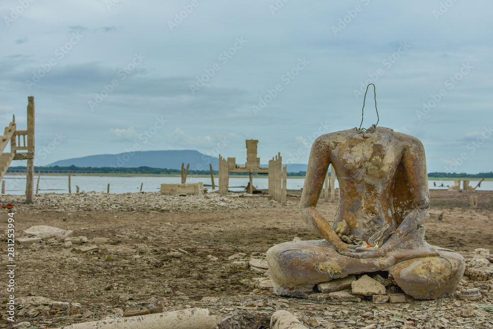 Drowning temple, Drowning temple from Thailand country foto de Stock ...