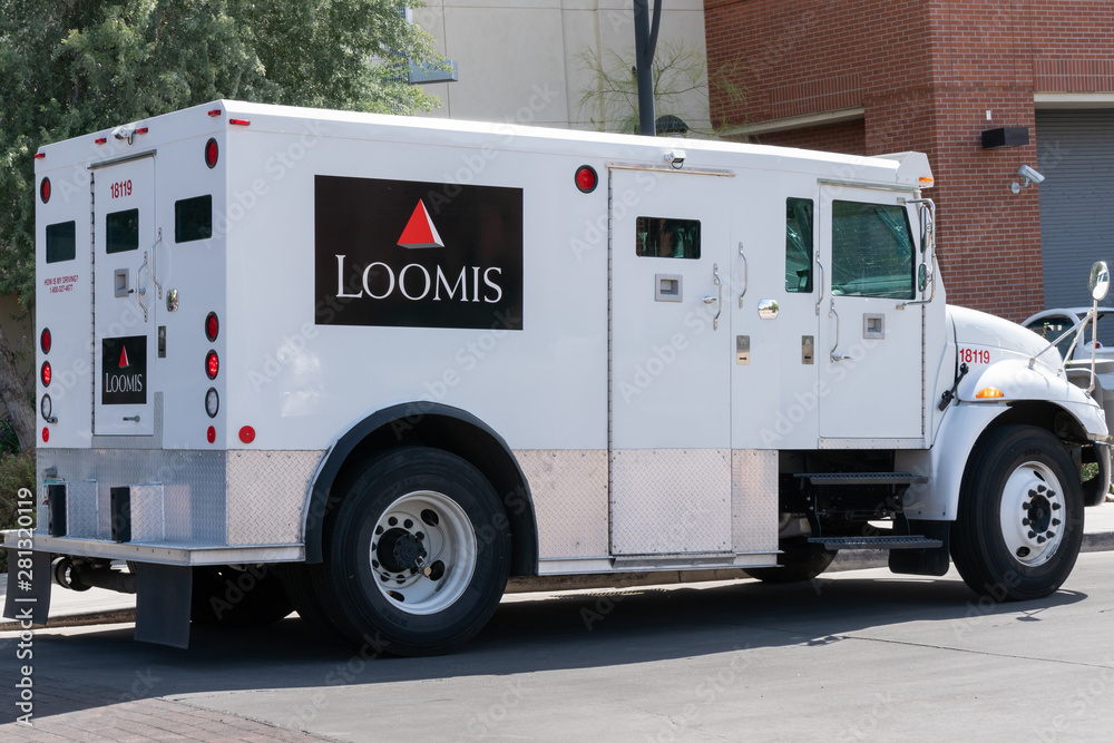 Foto de Loomis Armed Security Vehicle and Trademark Logo do Stock ...