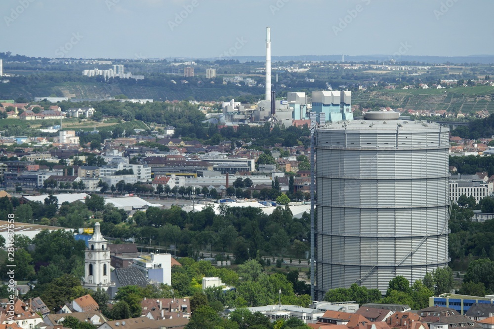 Panorama-Ansicht von Stuttgart mit den Stadtteilen Gaisburg mit der ...
