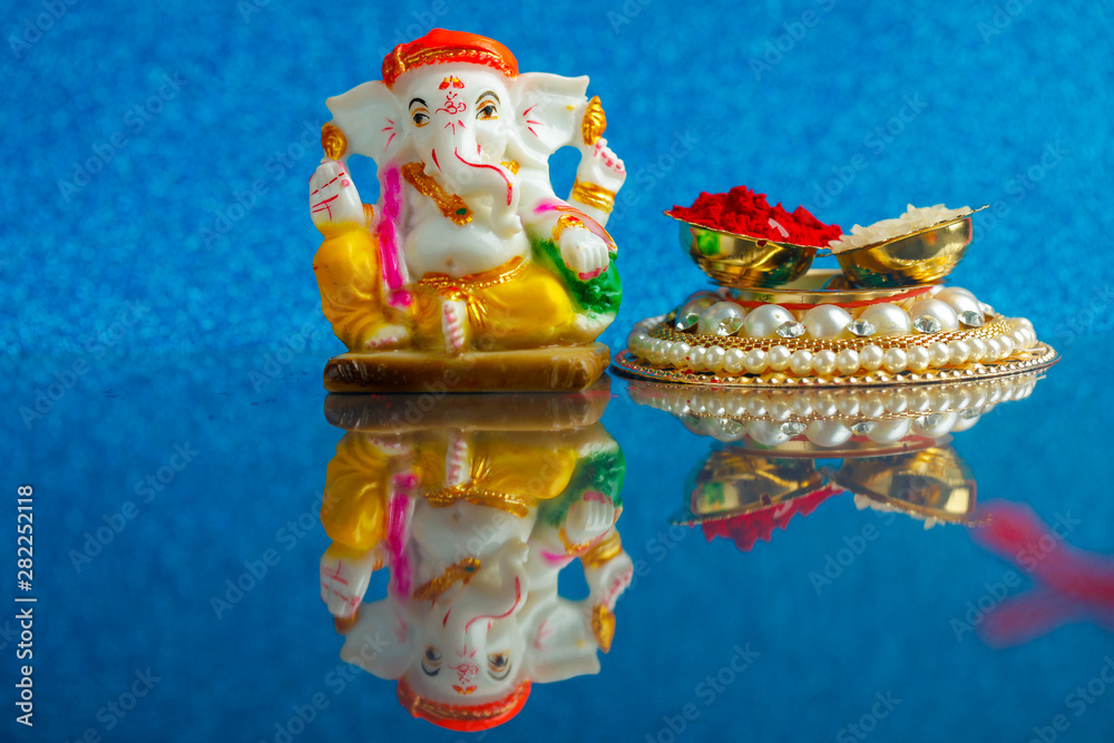 Lord Ganesha , Ganesh festival, Lord Ganesha Statue with rice grains ...