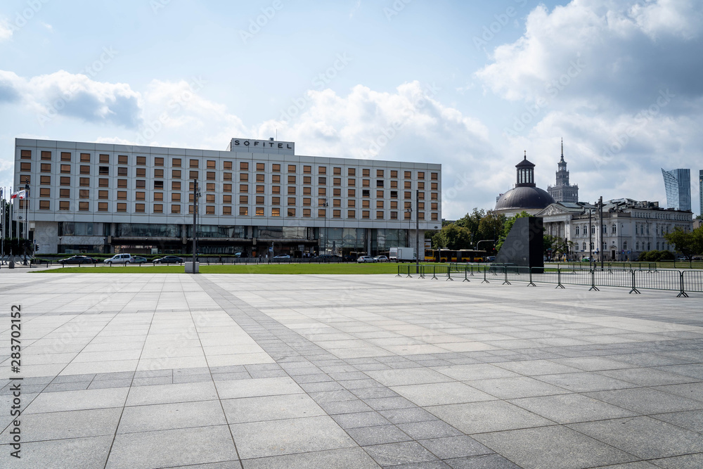 Piłsudski Square, previously Victory Square (plac Zwycięstwa, 1946-1990 ...