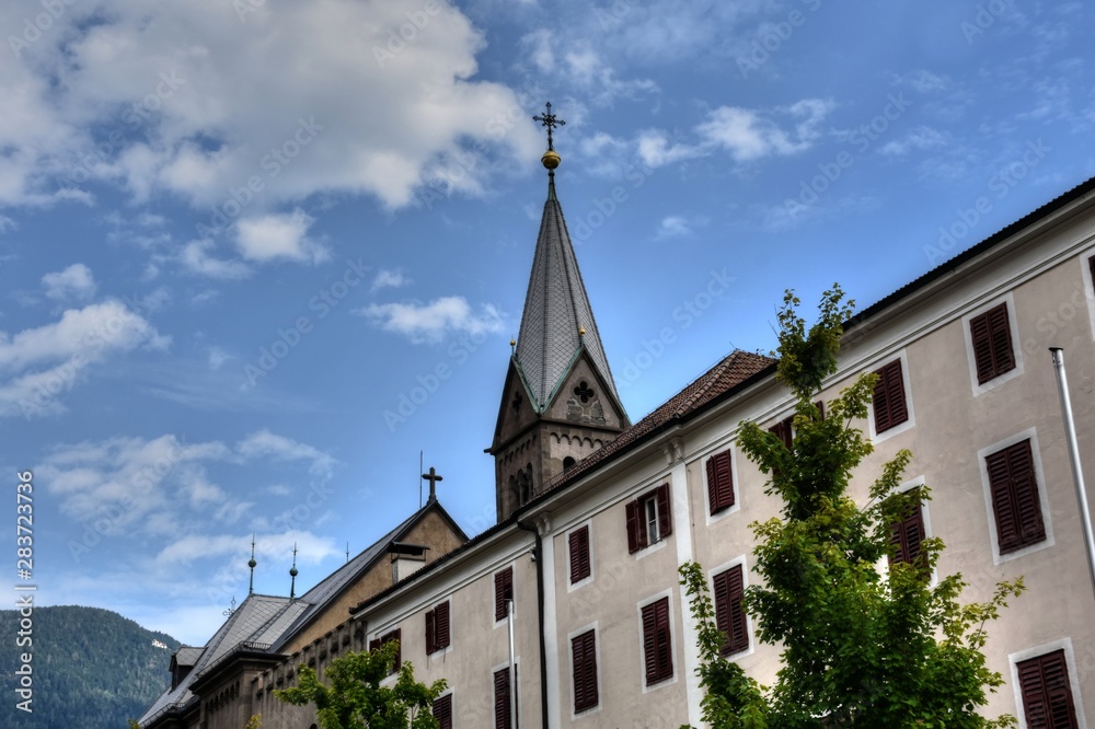 Meran, Südtirol, Kirche, Kirchturm, Zentrum, Stadtzentrum, Bürgerhaus ...