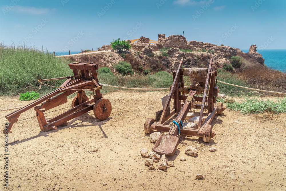 Poster Siege machines, catapult, siege ram, trebuchet, stone ...