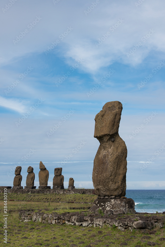 Foto de Chile, Easter Island aka Rapa Nui, Hanga Roa. Rapa Nui National ...