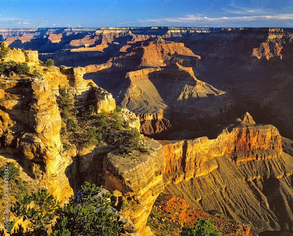 USA, Arizona, Grand Canyon NP. Dawn at Yaki Point at the Grand Canyon ...