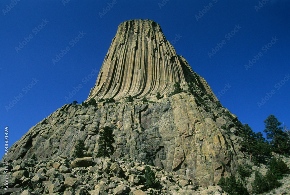 USA, Wyoming, Devil's Tower, Devil's Tower National Monument, perfect ...